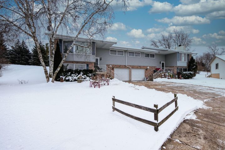 539 Tamarack Ct 541 West Bend | Benefit Realty